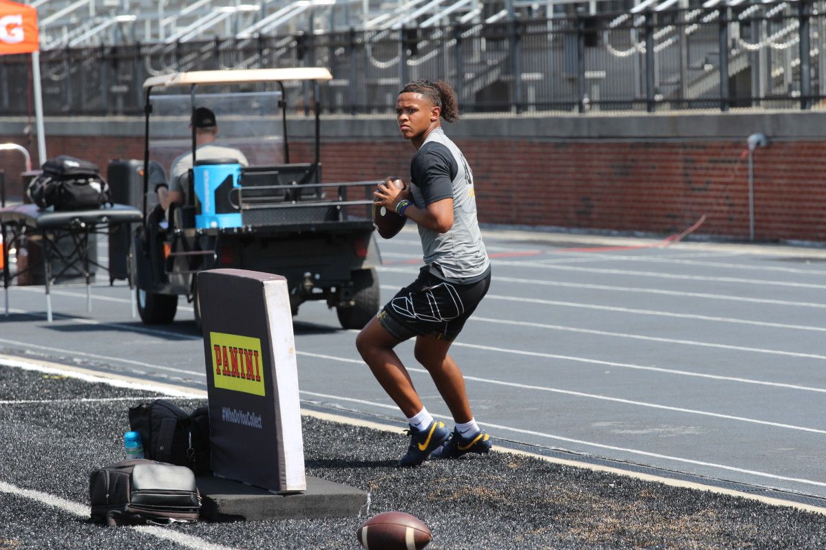 Elite 11 Photos For Tennessee Football - Sports Illustrated Tennessee ...