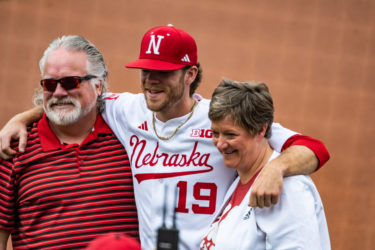 Gallery: Huskers Finish Sweep of Nittany Lions - All Huskers