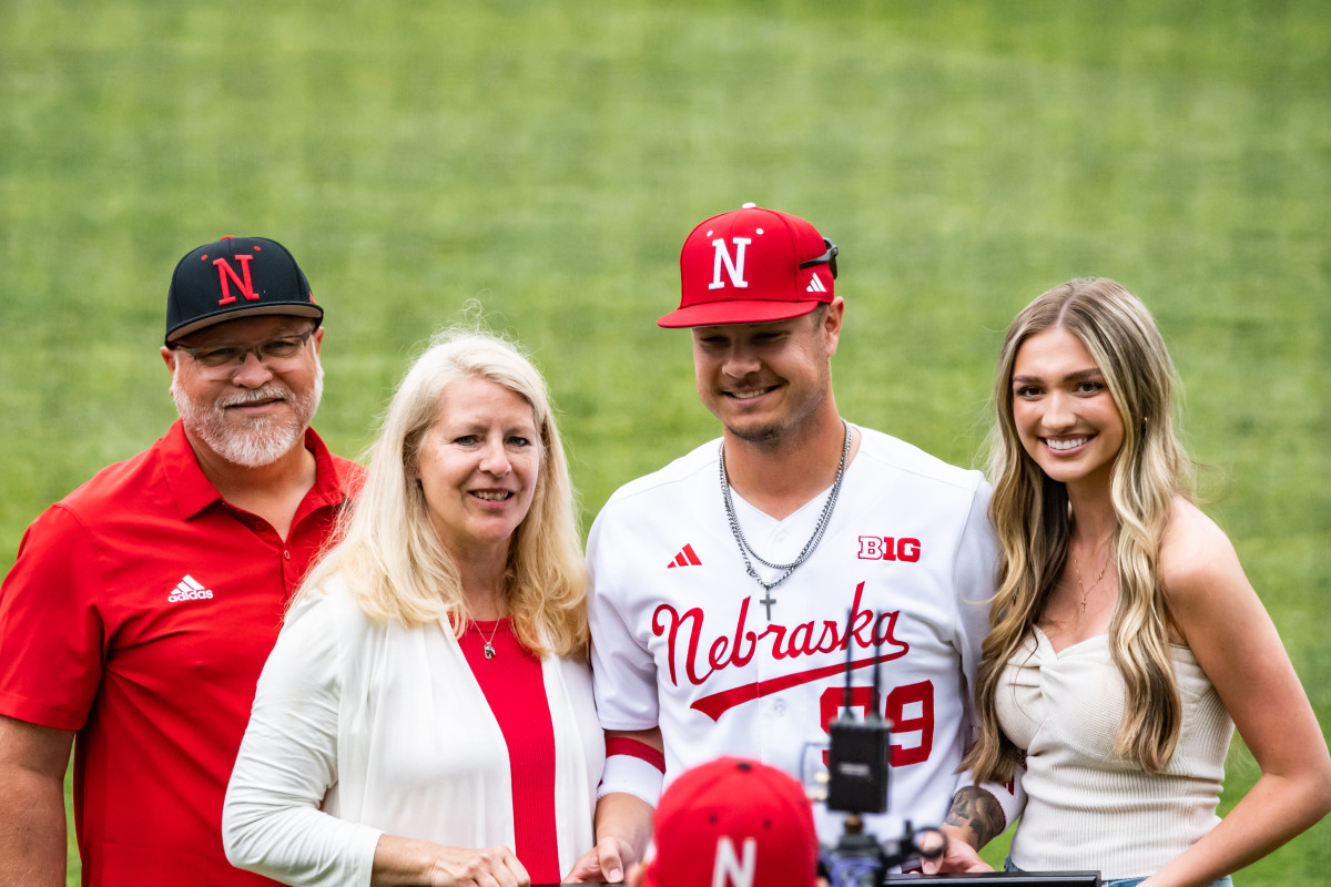 Gallery: Huskers Finish Sweep of Nittany Lions - All Huskers