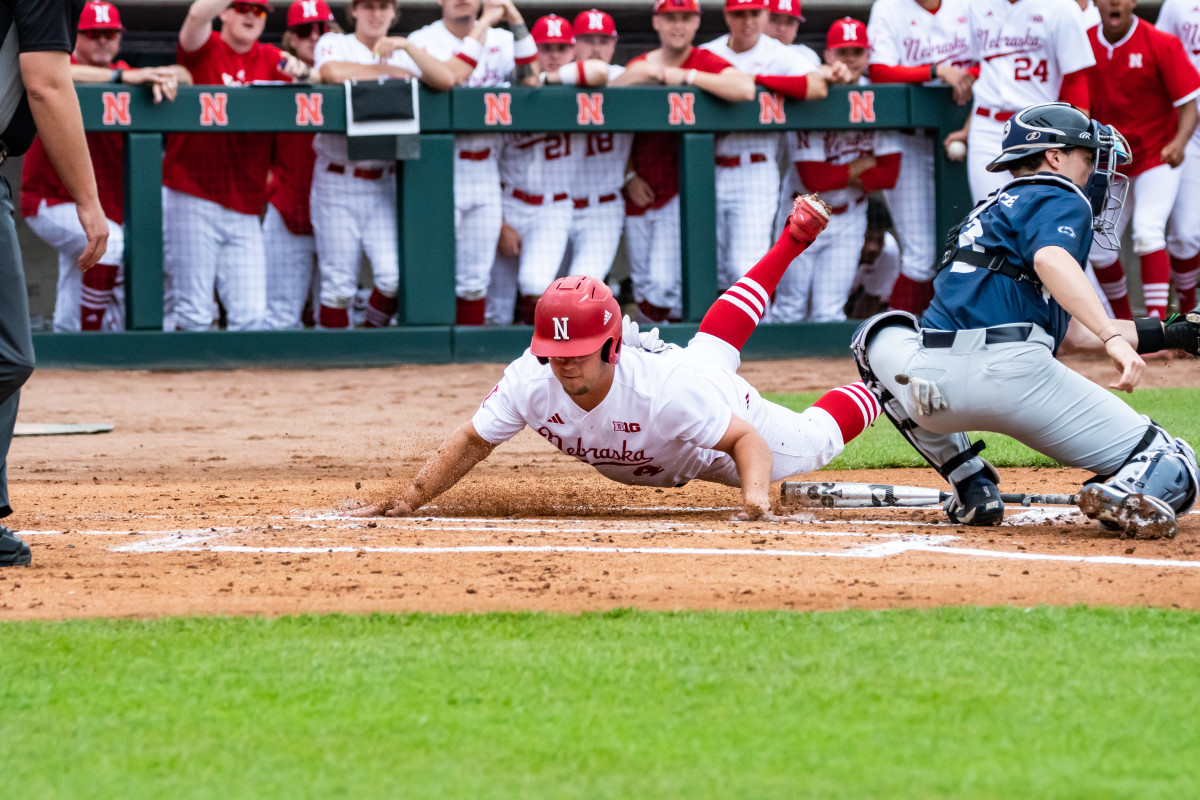 Gallery: Huskers Finish Sweep of Nittany Lions - All Huskers