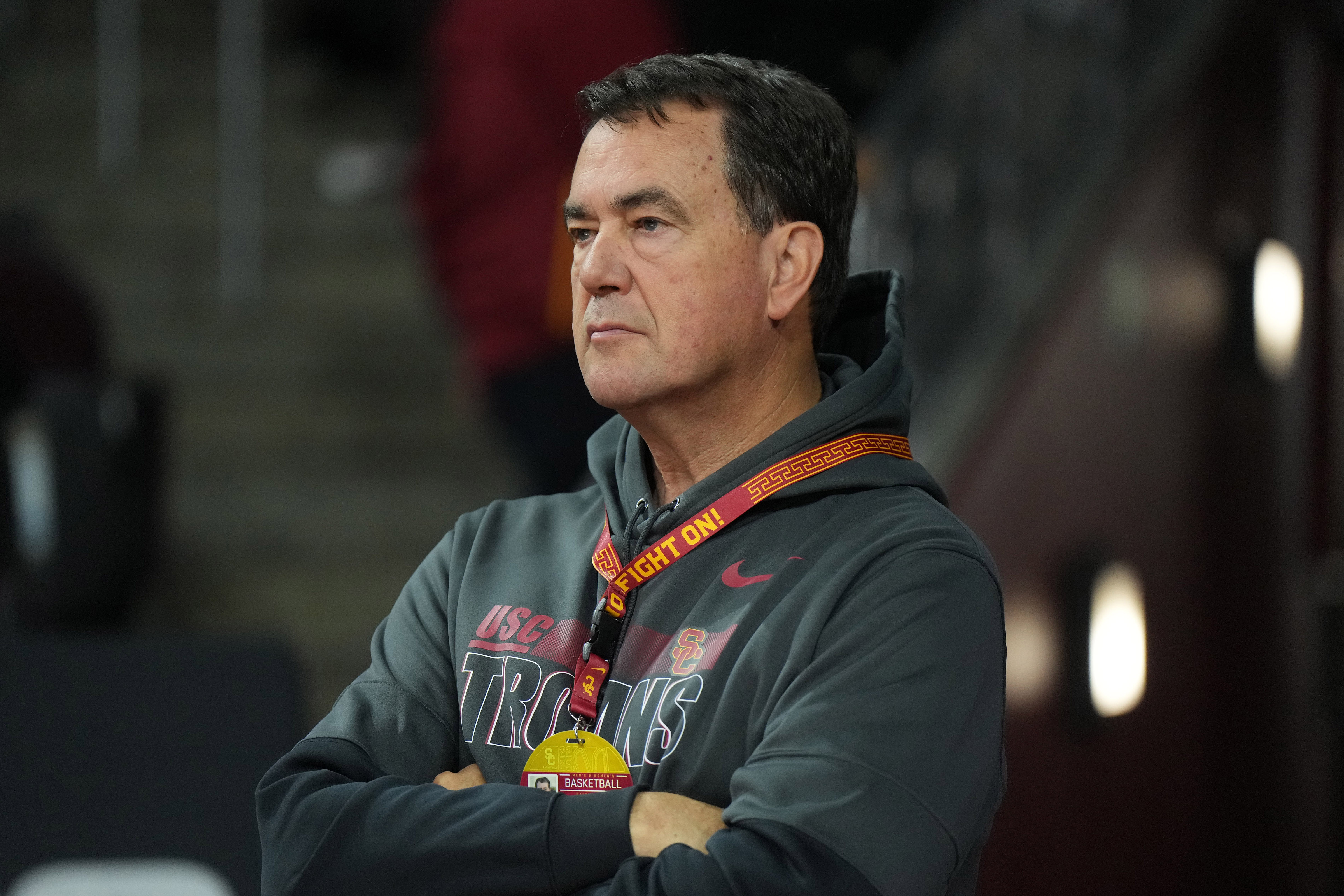 Report: Mike Bohn resigns as USC athletic director after staffers ...