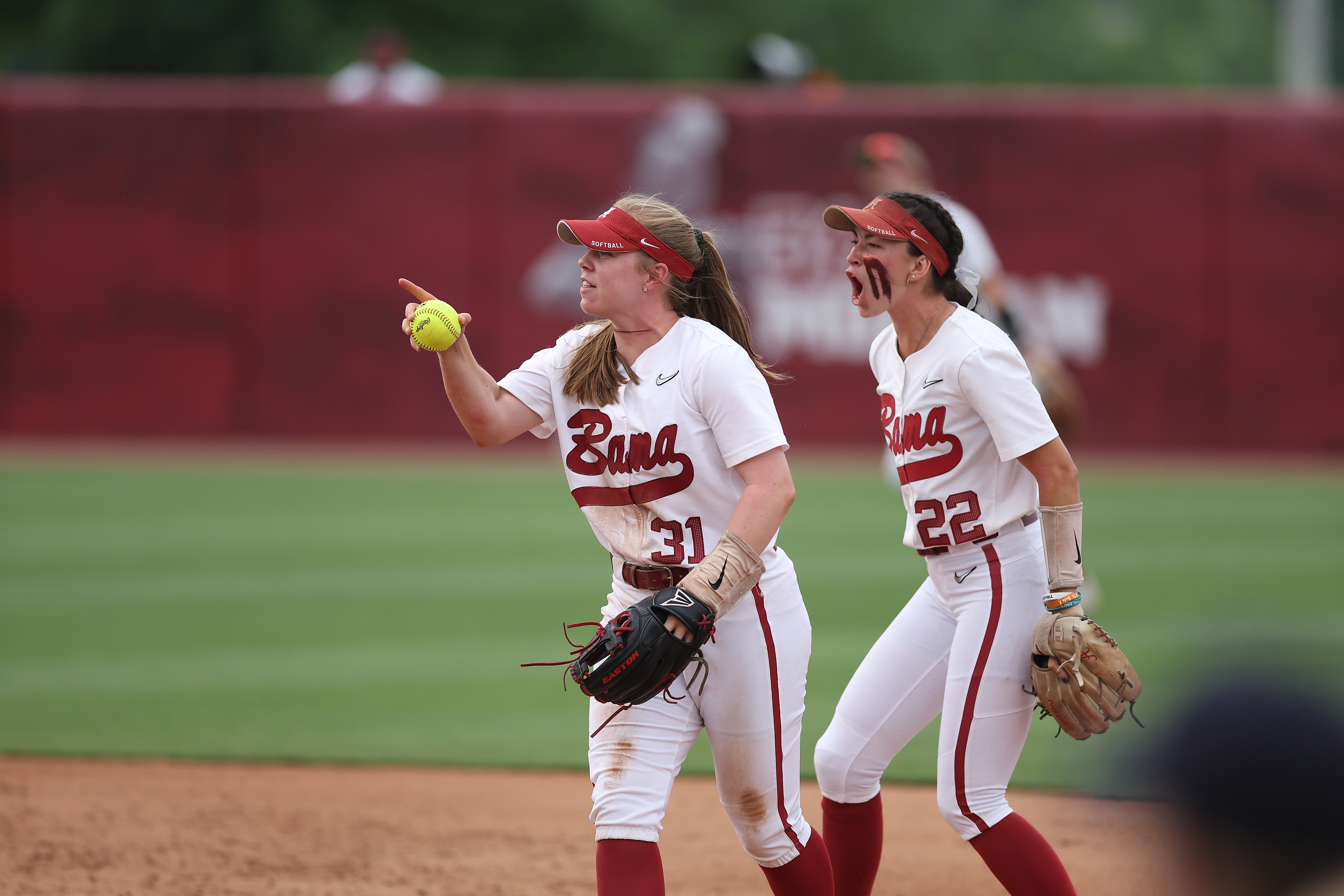 Alabama Softball Run Rules Samford, 11-2 - Sports Illustrated Alabama ...