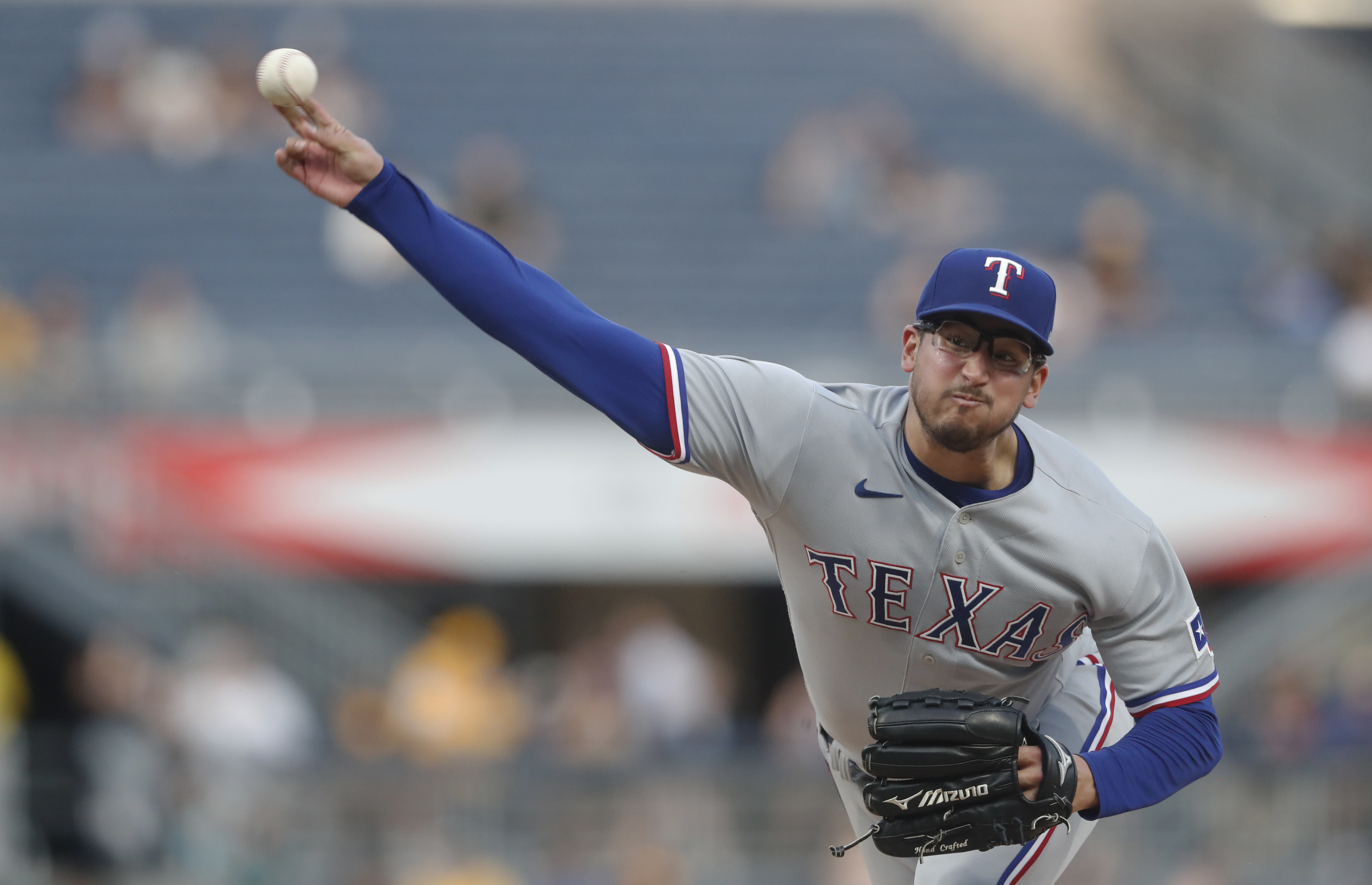Dane Dunning, Texas Rangers Positioned to Sweep New York Mets: TV ...