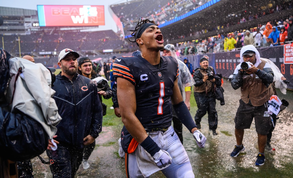 Forecasting Chicago Bears decision on Justin Fields' option - Sports ...