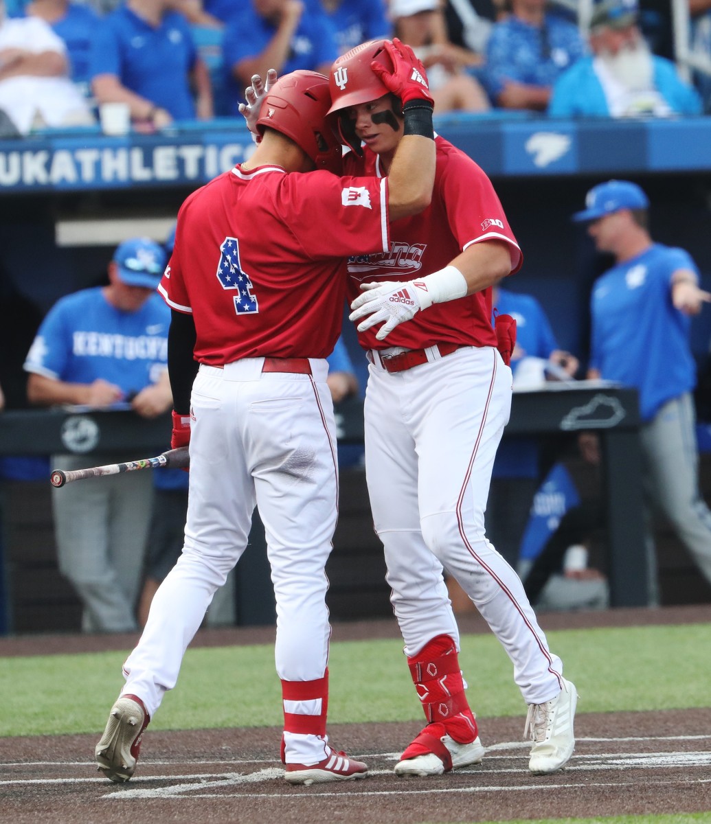 Kentucky's Power Surge Gives Wildcats 16-6 Win, Forces Winner-Takes-All ...