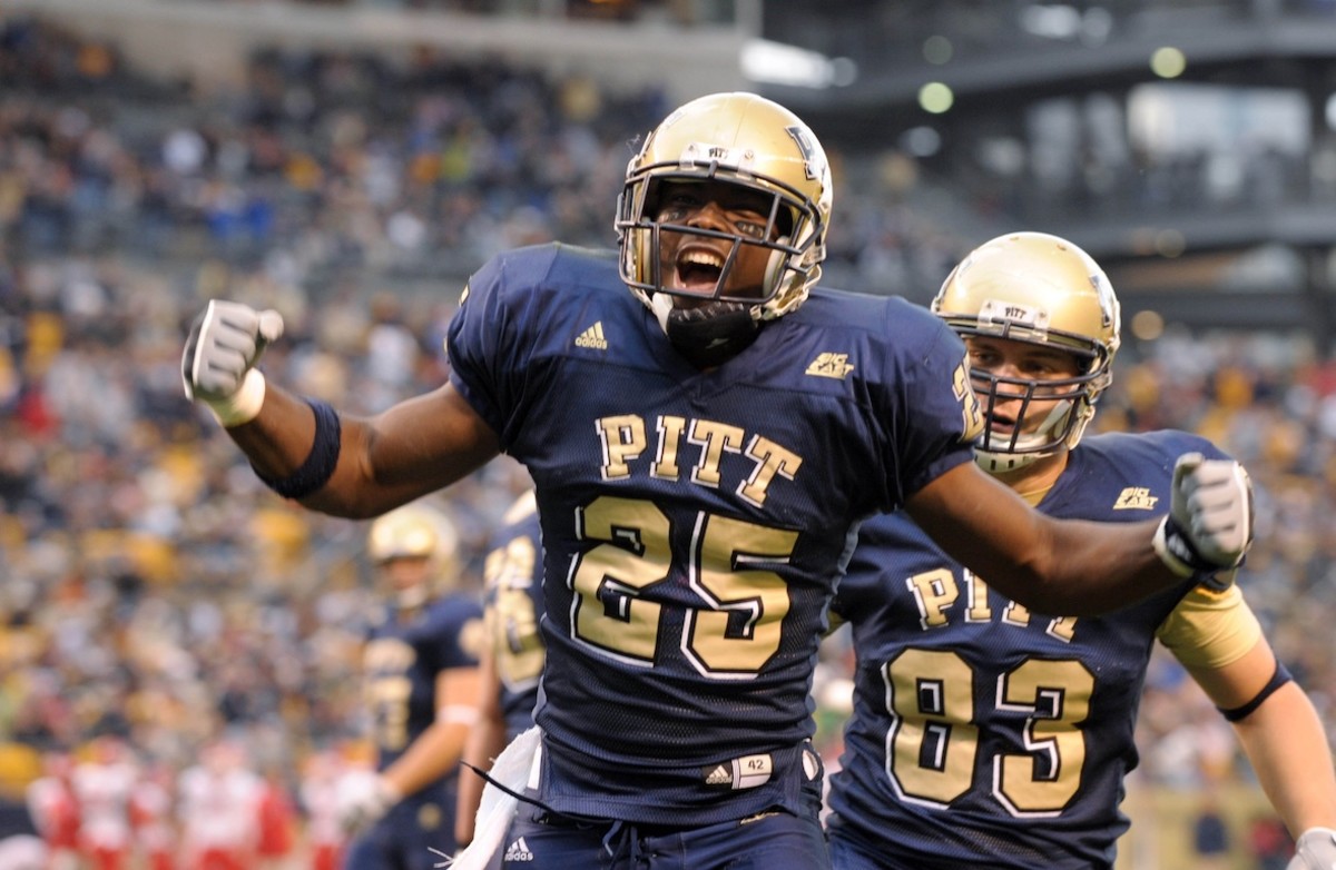 Former Pitt Panthers RB LeSean McCoy Candidate to Join 'Undisputed ...