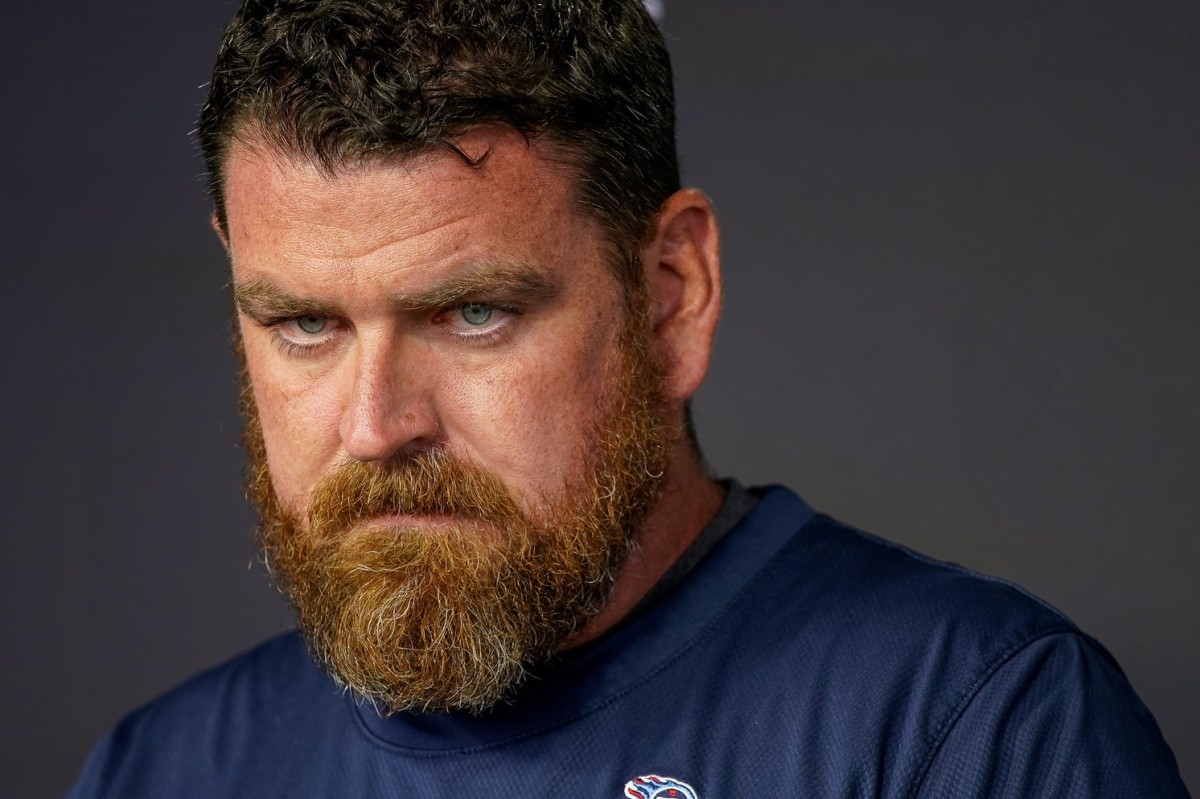 Titans OC Tim Kelly Could Be X-Factor in DeAndre Hopkins Pursuit ...