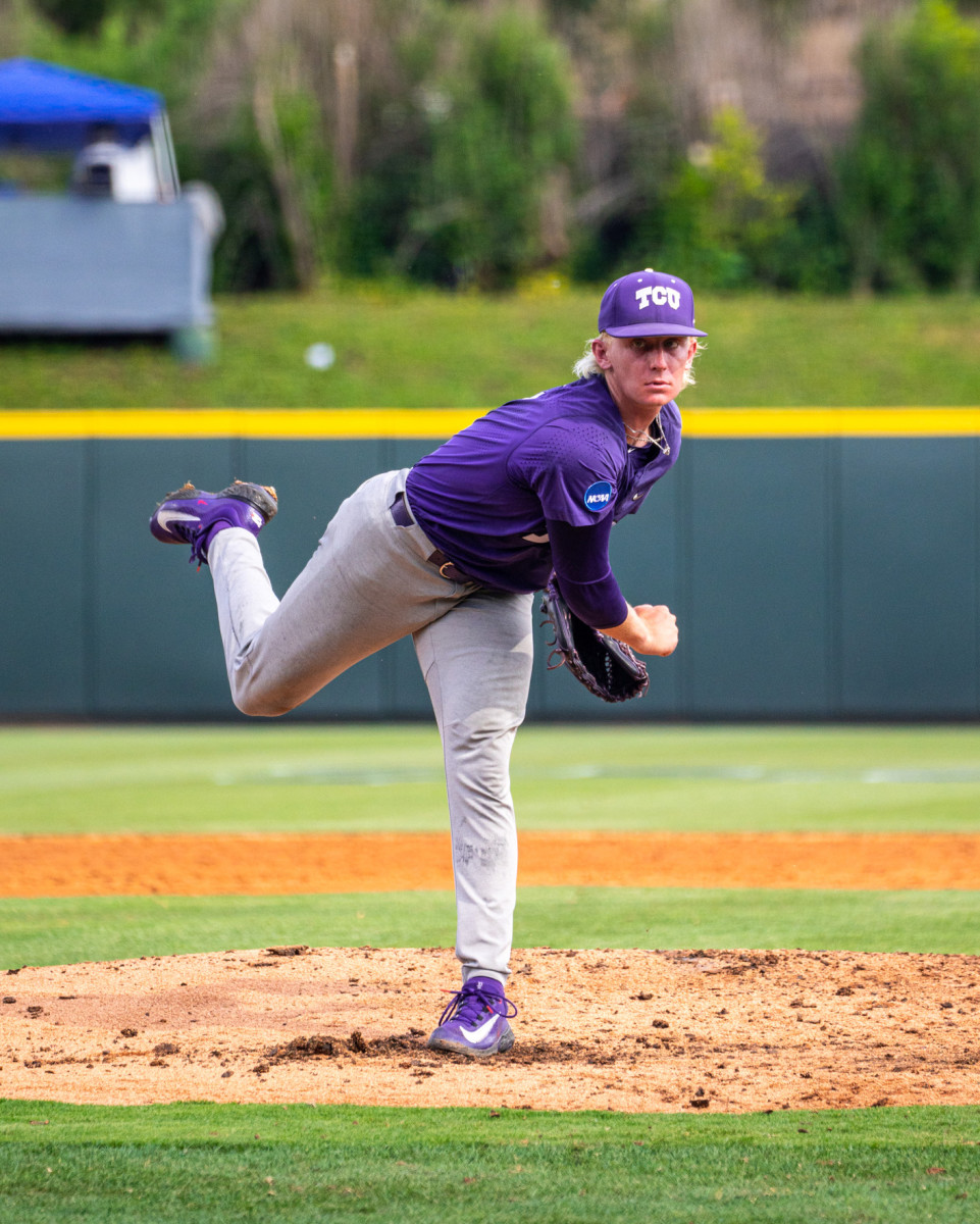 NCAA Baseball Super Regionals: TCU Wins Game One - Sports Illustrated TCU Killer Frogs News ...