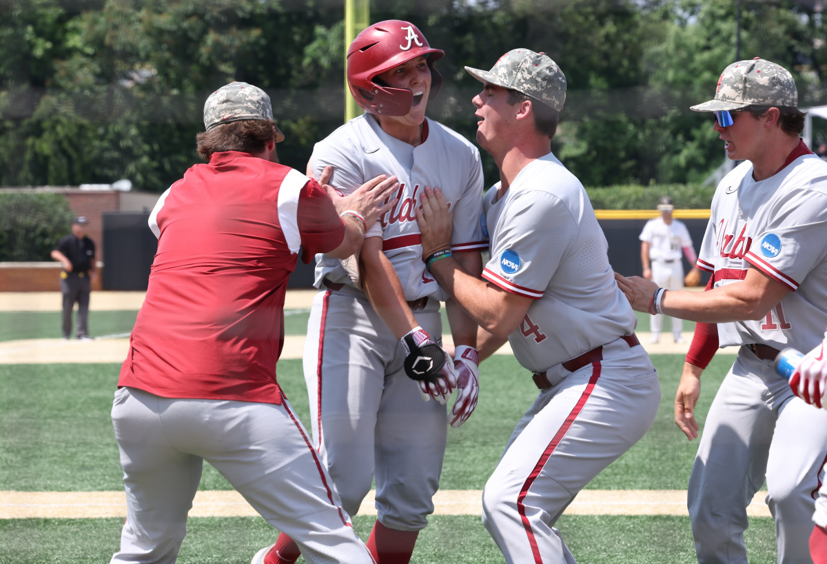 Live Updates: No. 16 Alabama Baseball at No. 1 Wake Forest (Super ...