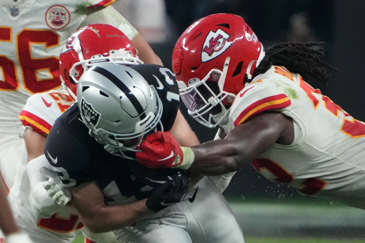Las Vegas Raiders play Kansas City Chiefs who have a familiar roster ...