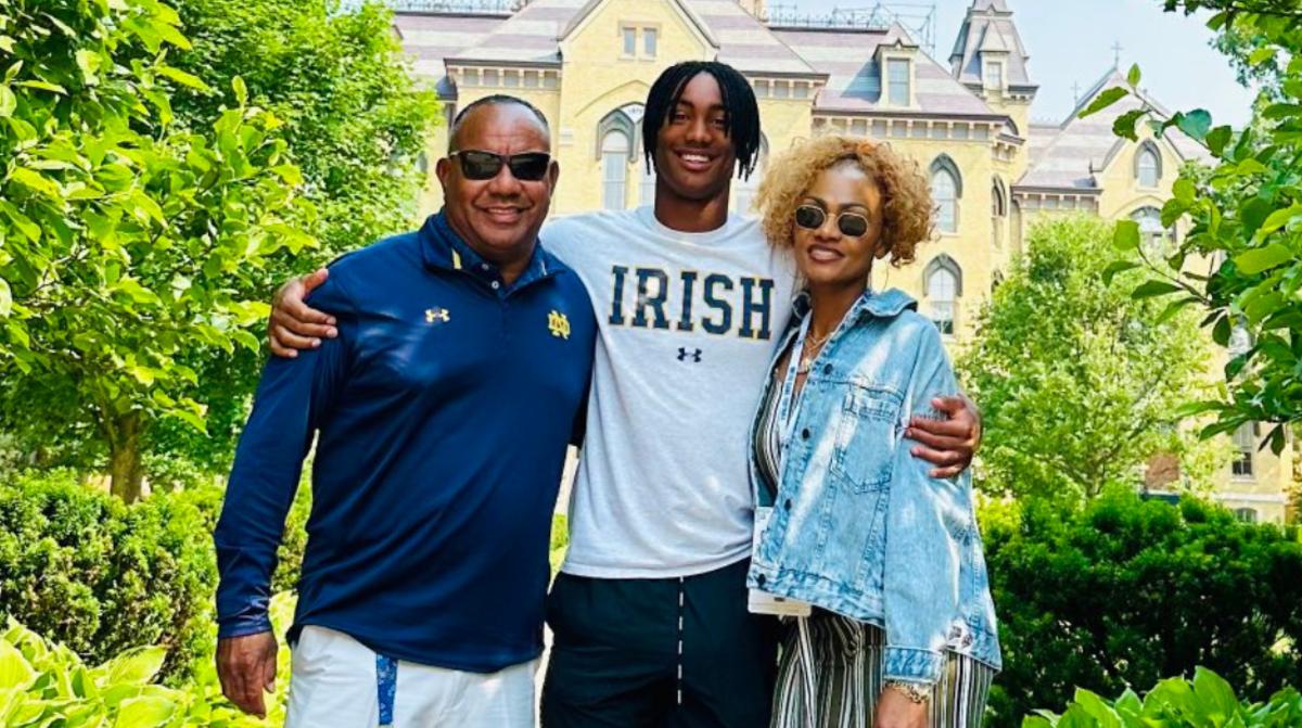 Karson Hobbs Recaps "Amazing" Official Visit To Notre Dame - Sports ...