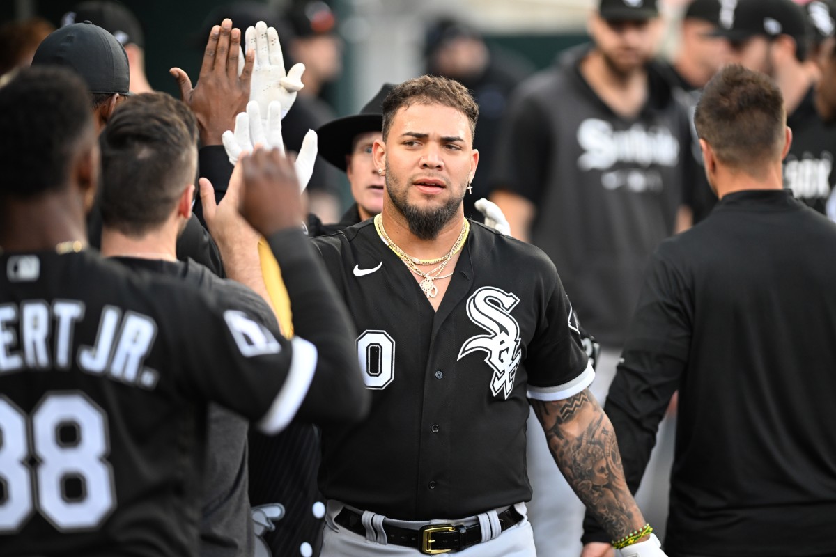Chicago White Sox Injury Updates on Yoan Moncada, Mike Clevinger - Fastball