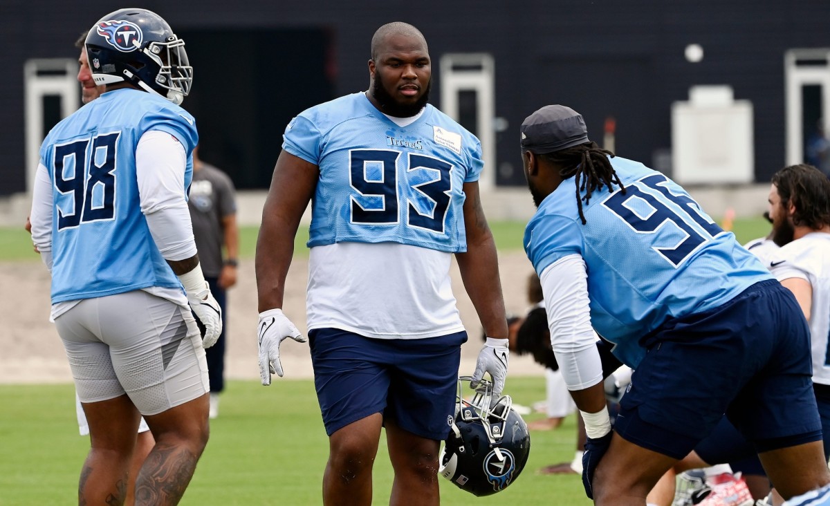 Denico Autry Getting Better With Age For Titans - Sports Illustrated ...