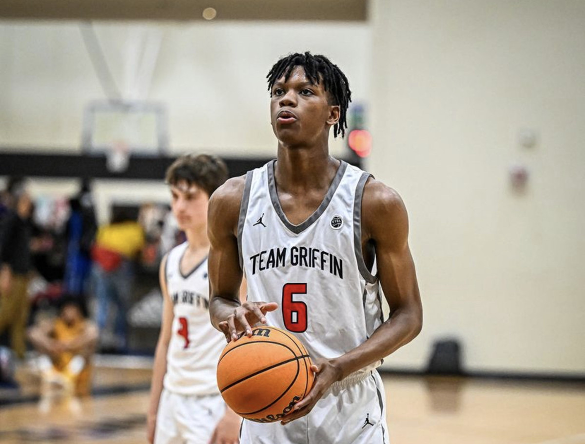 Kaidon Rayfield Talks Iowa Hoops - Sports Illustrated Iowa Hawkeyes ...