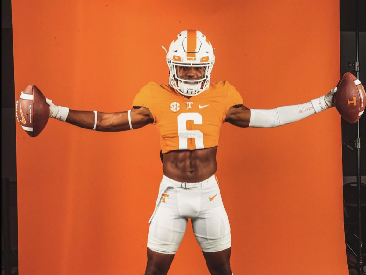 Jordan Burns Brings Tenacity, Athleticism To Tennessee Football ...