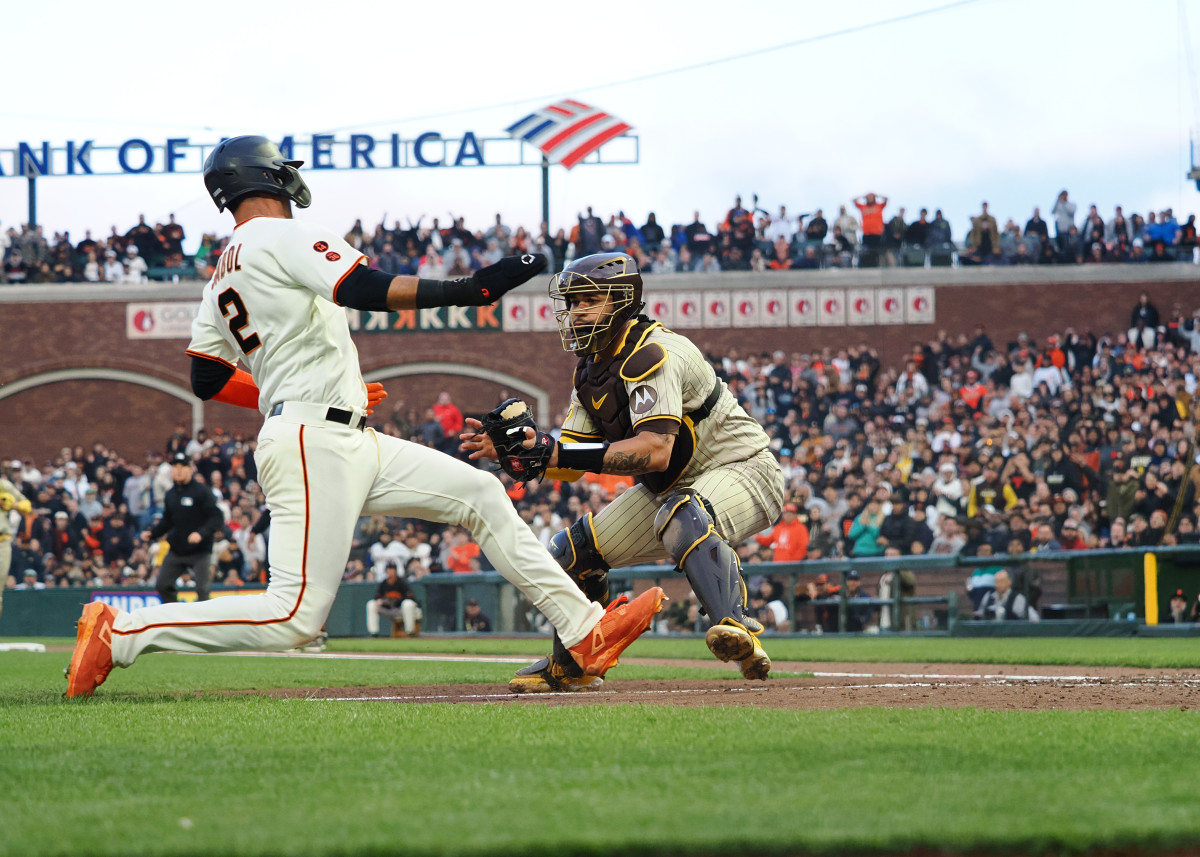 Padres manager sounds off on overturned call in loss to SF Giants ...