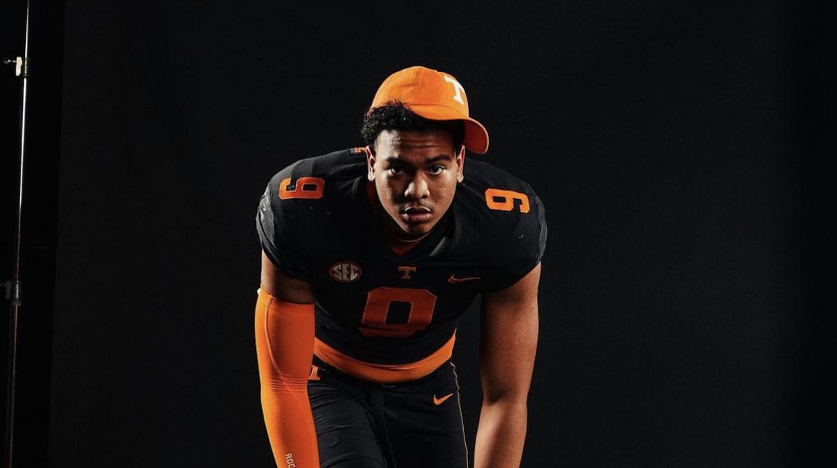 Elijah Rushing Schedules Commitment Date, Finalists Include Tennessee ...