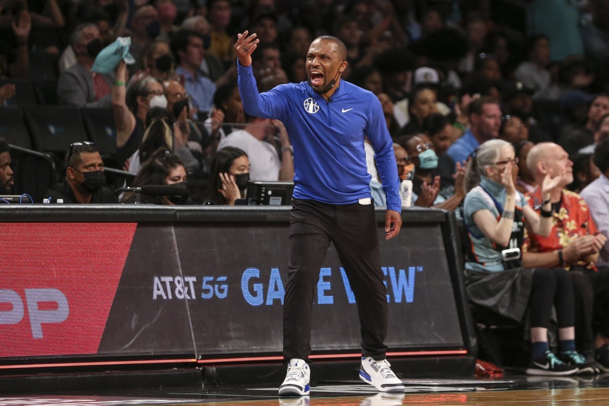 Chicago Sky Head Coach Joins Raptors Coaching Staff - Sports ...
