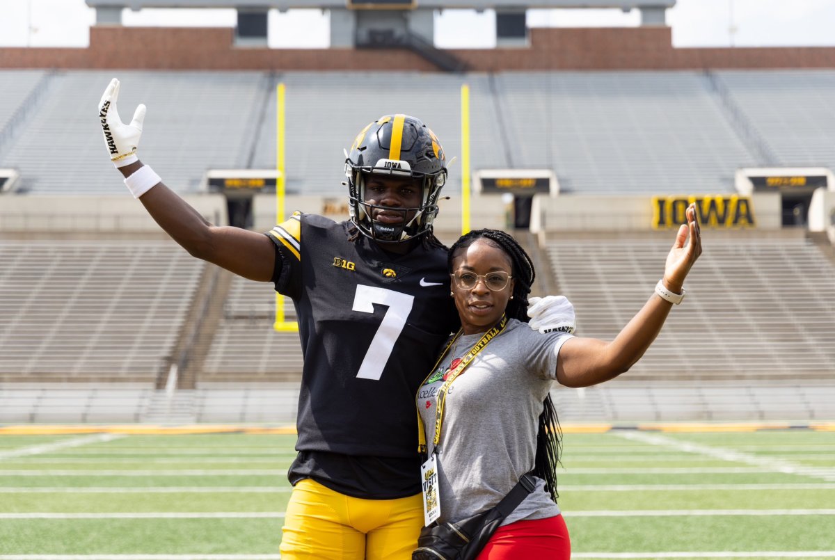 Rashad Godfrey Jr. Commits to Iowa - Sports Illustrated Iowa Hawkeyes ...