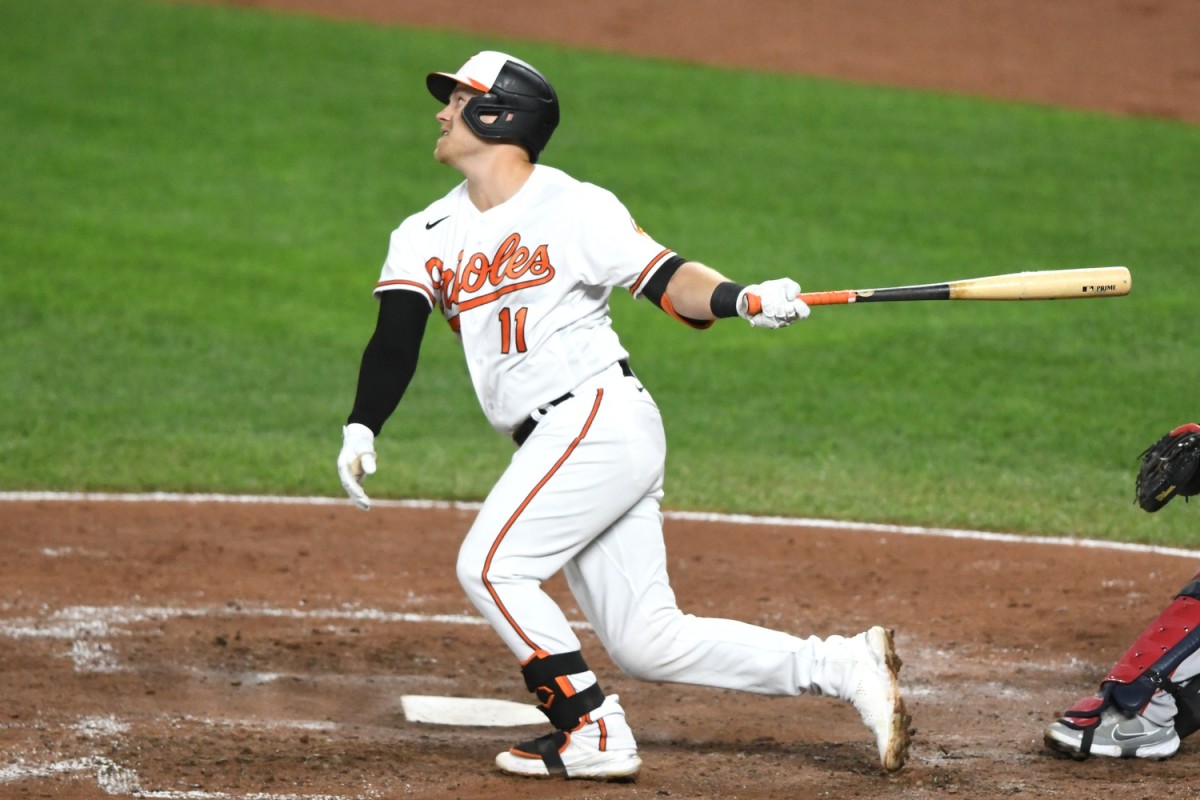 Dodgers News: LA Swings Trade with Mariners for Utility Infielder ...