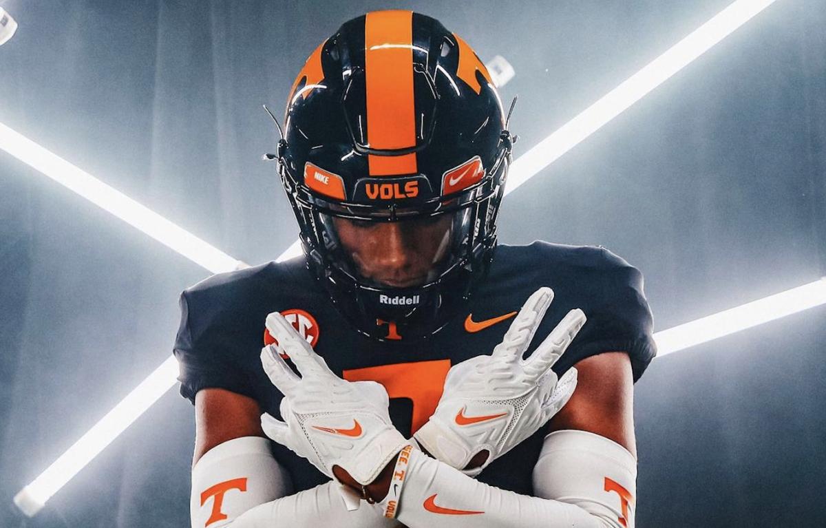 Amari Jefferson Releases Finalists Including Tennessee Football ...