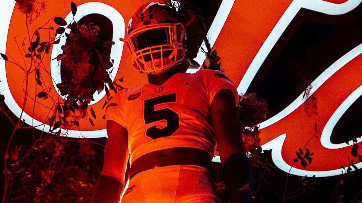 Florida Gators EDGE Target Jordan Ross Shares Commitment Date - Sports ...