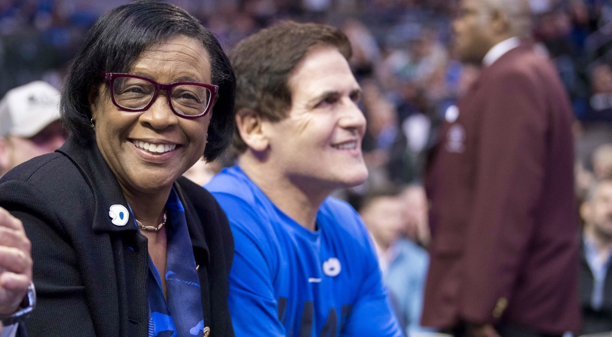 The Cal 100: No. 25 -- Cynt Marshall - Sports Illustrated Cal Bears ...