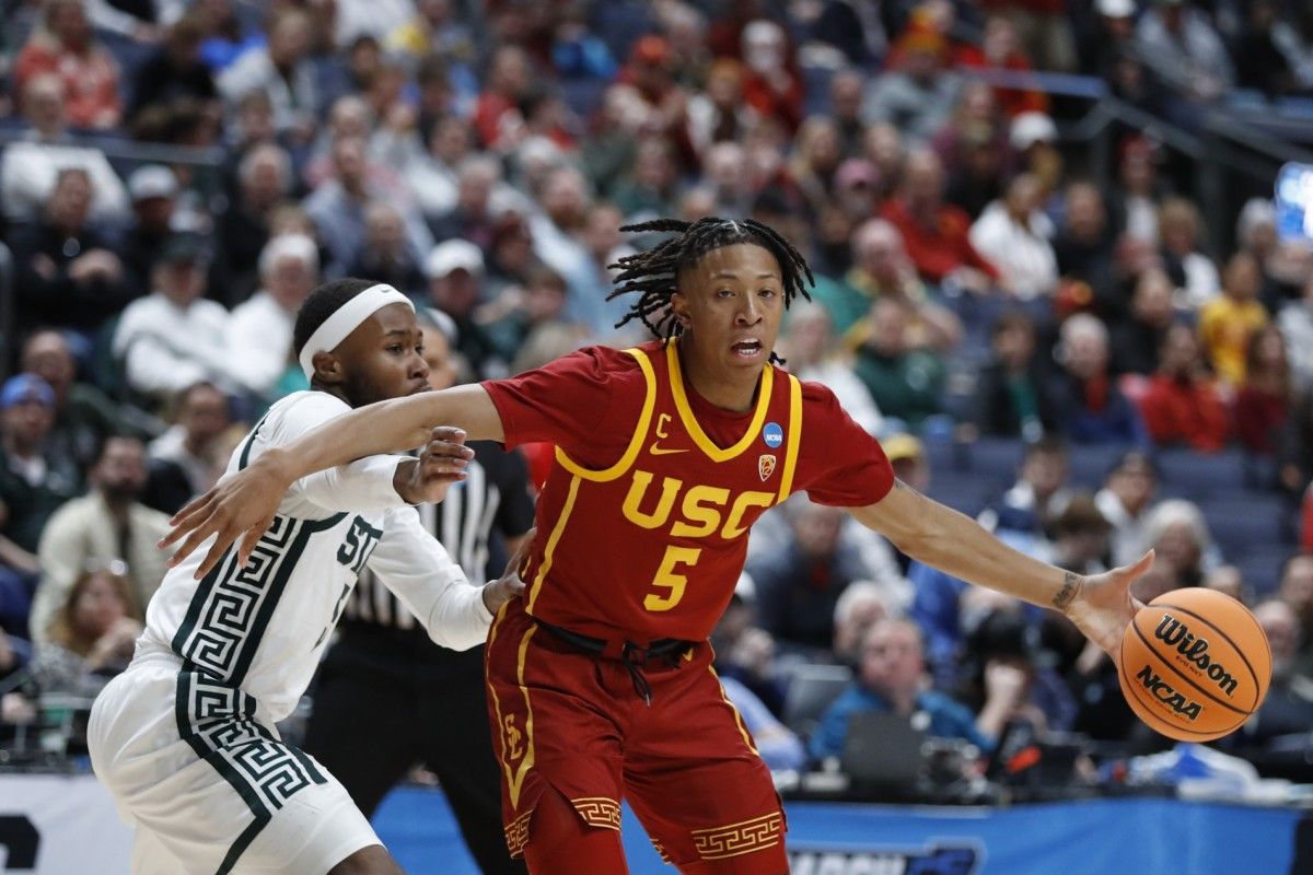 USC Basketball Stars Go Viral for Team Bonding Over Karaoke - Sports ...