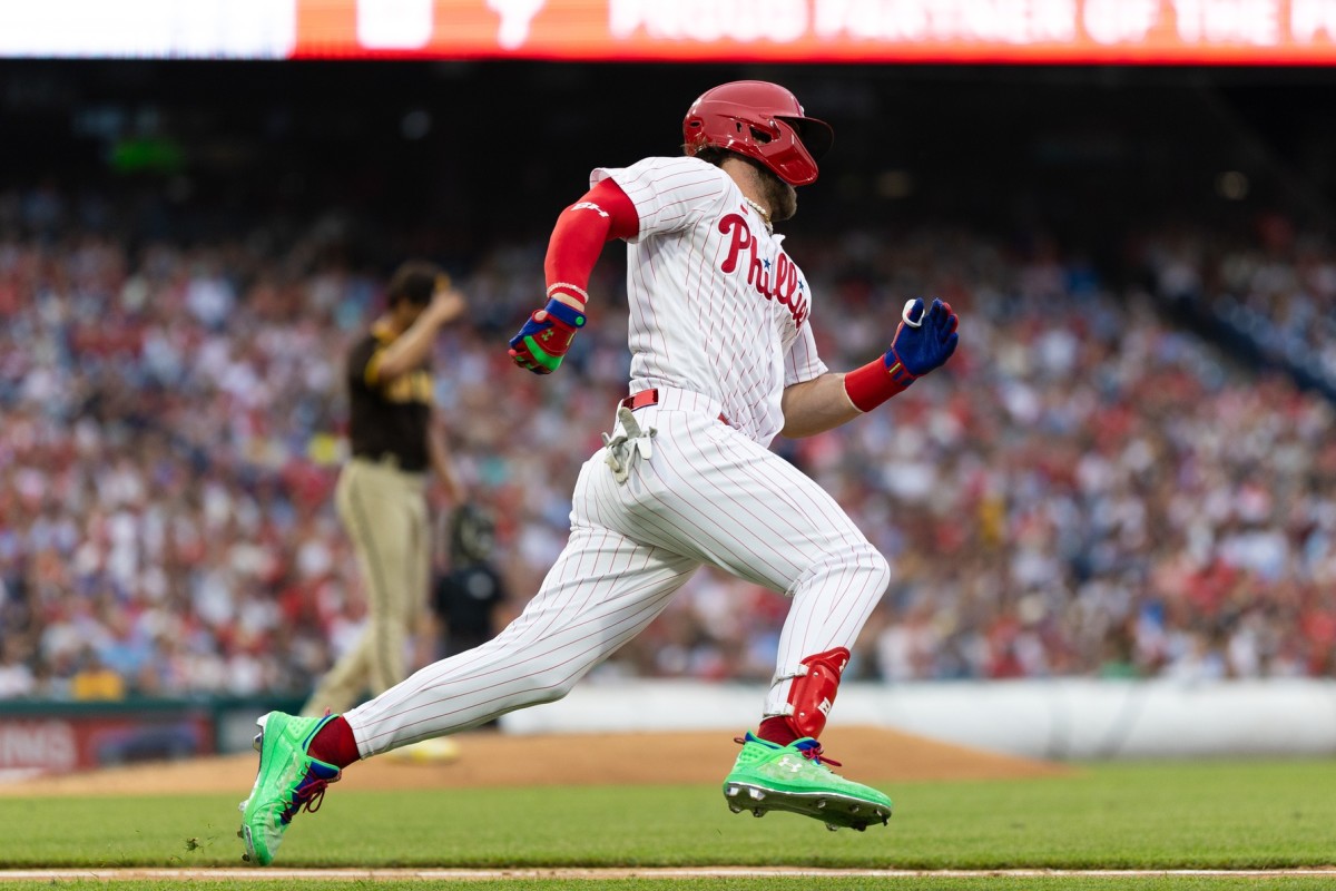 Philadelphia Phillies Still Not Playing Bryce Harper at First Base ...