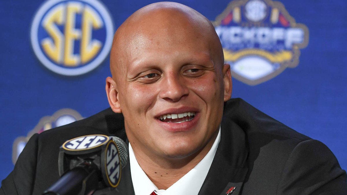 Landon Jackson on Hogs' defensive end looking so different - Sports ...