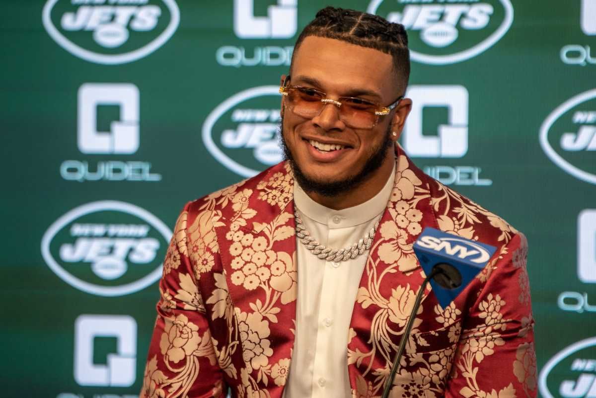 New York Jets Rising Star Changes To Familiar Number - Sports ...