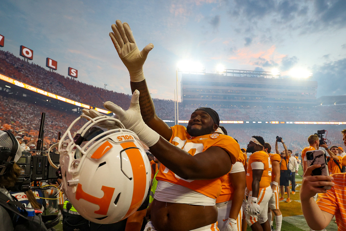 Tennessee Football Eyeing Respect in Gainesville - Sports Illustrated ...