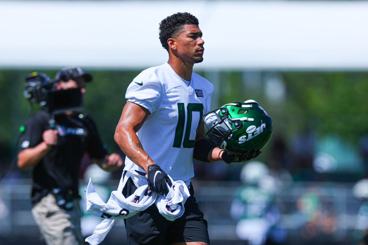 Lazard and Cobb Back Together at Jets' Practice; Wilson Remains ...