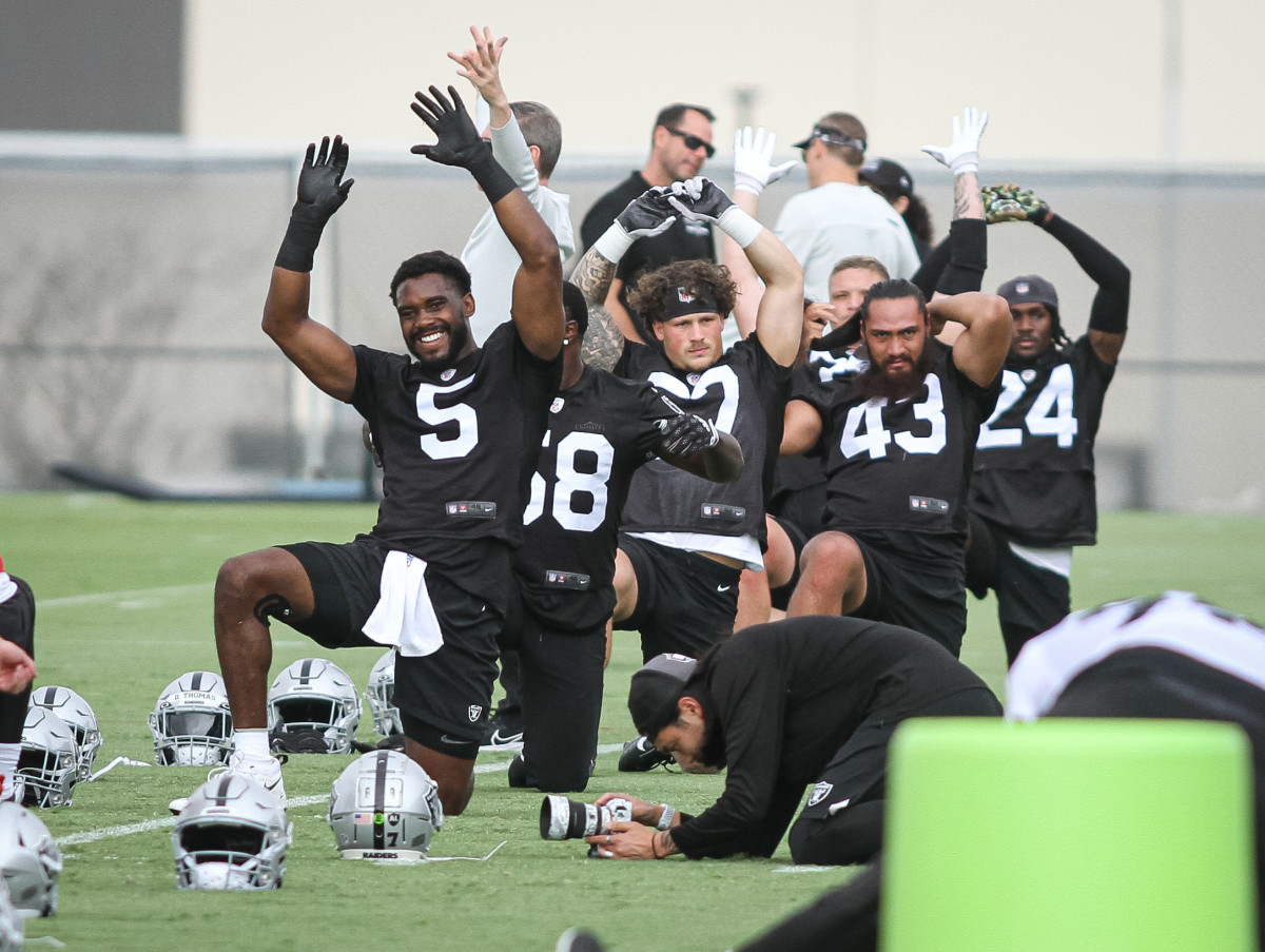 Las Vegas Raiders' Spillane, Deablo are bright spots for defense ...