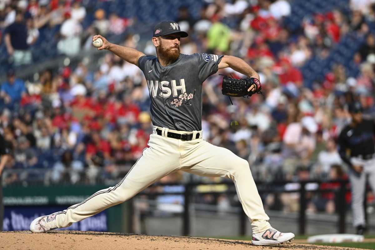 Veteran Pitcher Stepping Away From Baseball to Help Wife Through Cancer ...