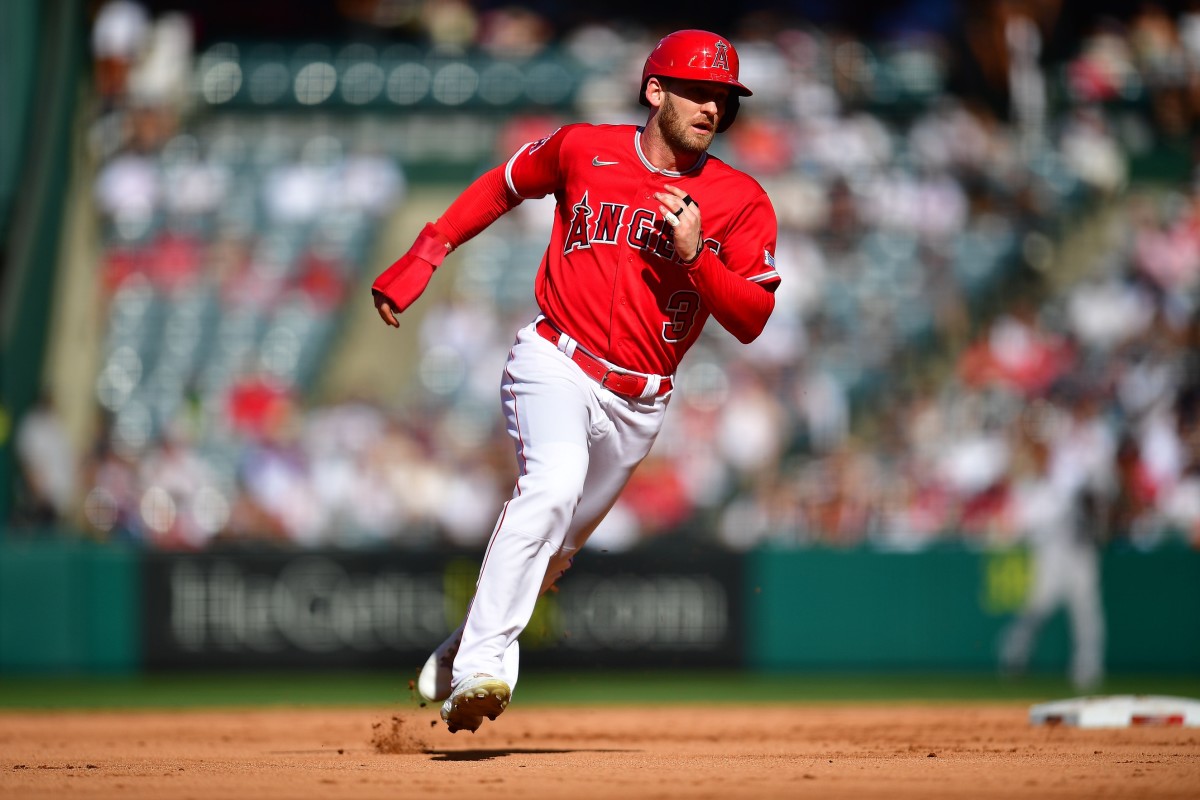 Angels News: Taylor Ward Placed on IL With Facial Fractures - Los ...
