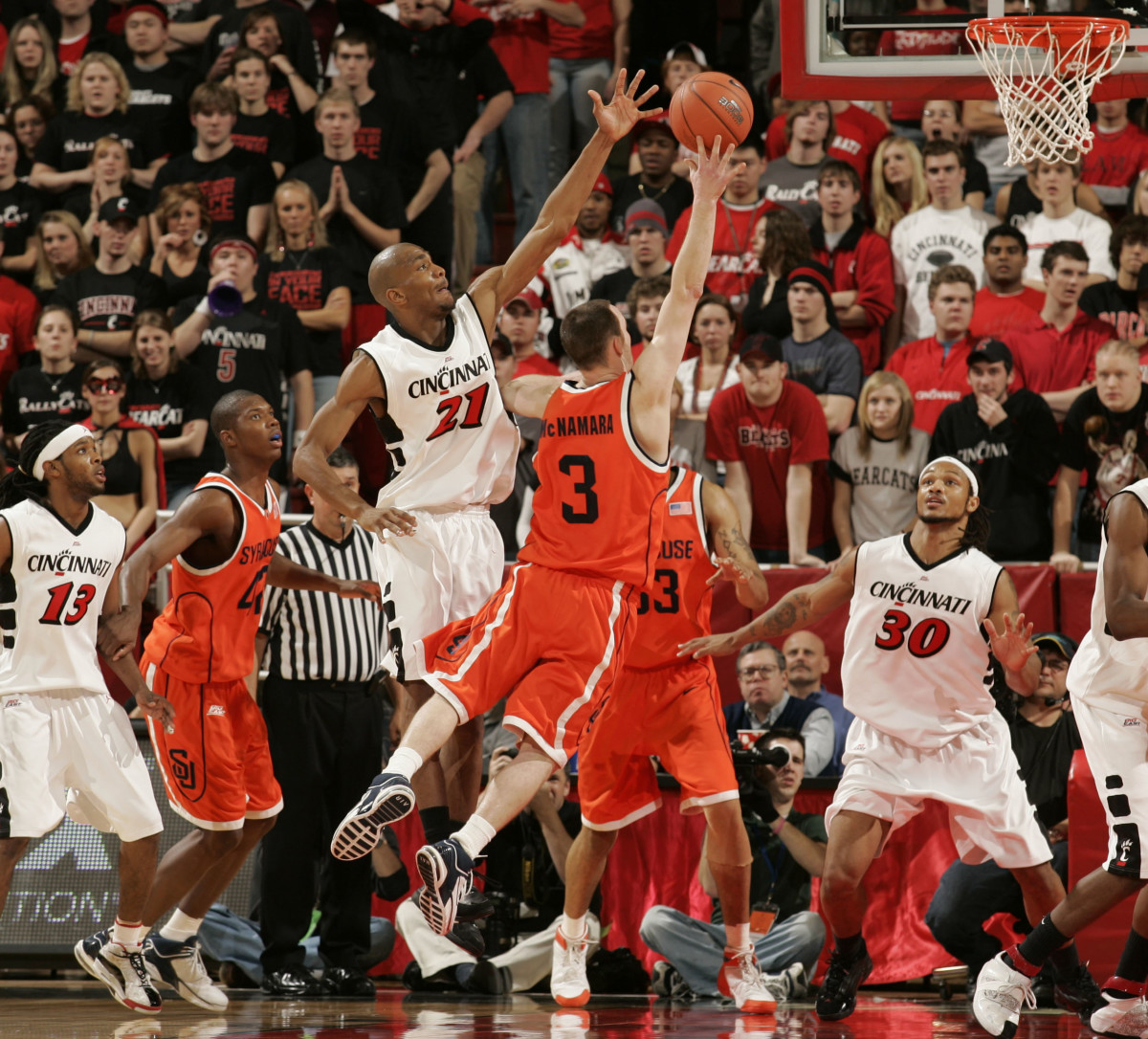 Former UC Basketball Star James White Joins Minnesota Timberwolves ...