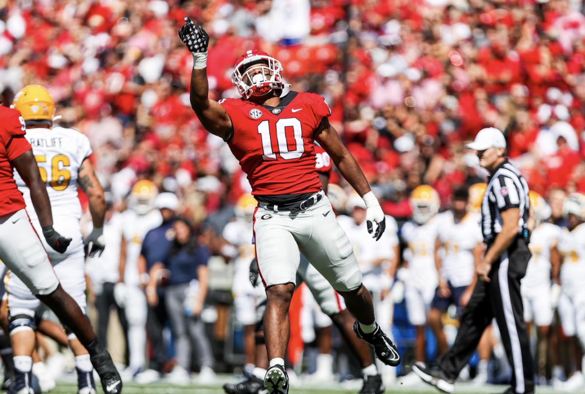 Georgia Football Linebacker Jamon-Dumas Johnson Describes Growth as ...