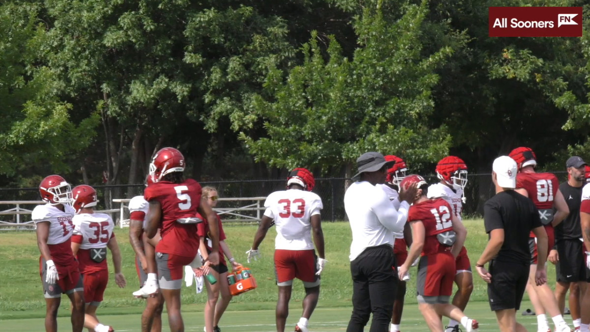 WATCH: Oklahoma Takes the Field for Fall Camp - Sports Illustrated ...