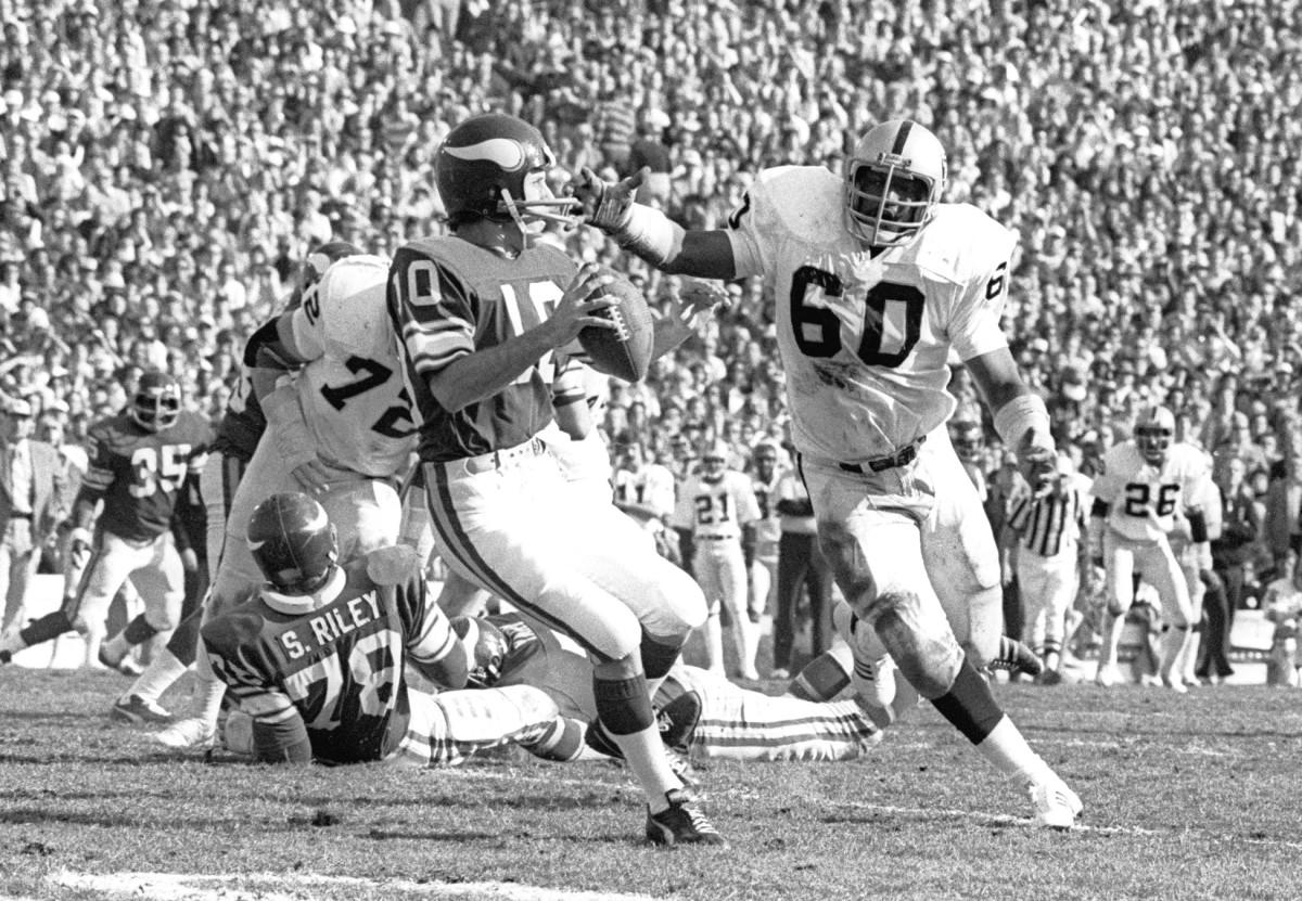 Raiders Otis Sistrunk was 'The Man From Mars' - Sports Illustrated Las Vegas Raiders News ...