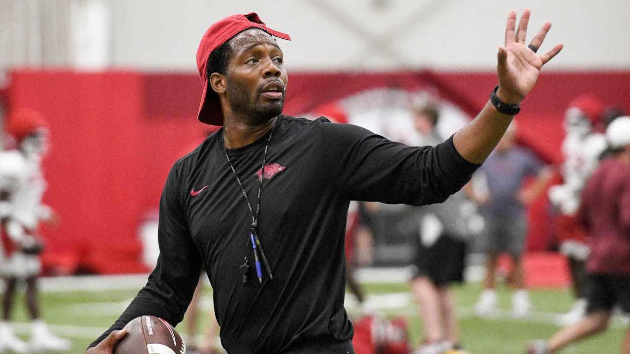 Trial run with Kenny Guiton running offense pays off, but not for rest ...