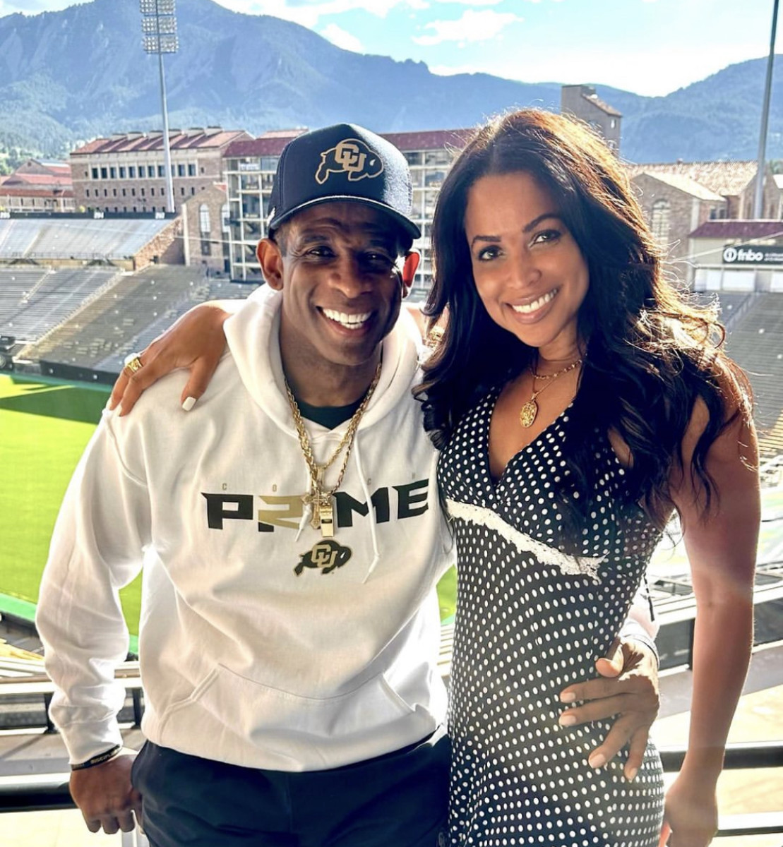 How Old Is Pilar Sanders