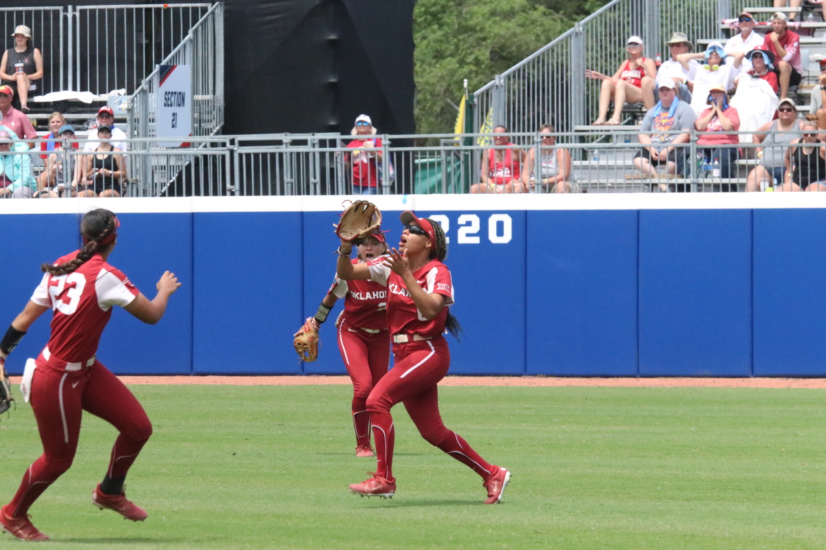 WCWS Photo Gallery: Oklahoma 15, UCLA 0 - Sports Illustrated Oklahoma ...