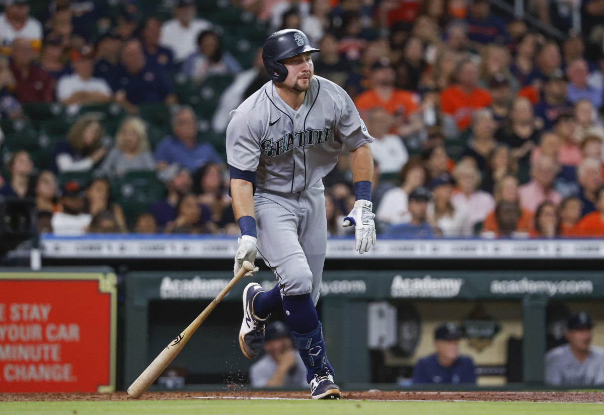 3 Up, 3 Down: Cal Raleigh, Bullpen Lead Seattle Mariners to Emotional 7 ...