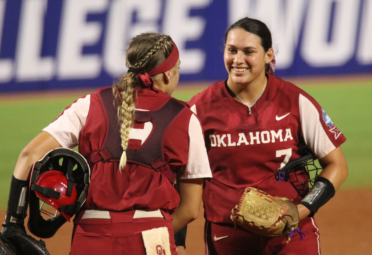 WCWS Photo Gallery: Oklahoma 16, Texas 1 - Sports Illustrated Oklahoma ...