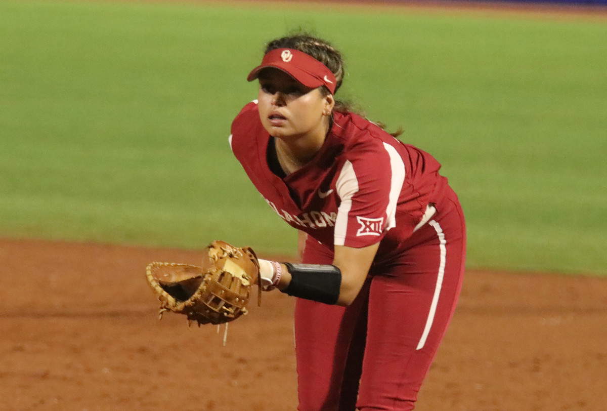 WCWS Photo Gallery: Oklahoma 16, Texas 1 - Sports Illustrated Oklahoma ...