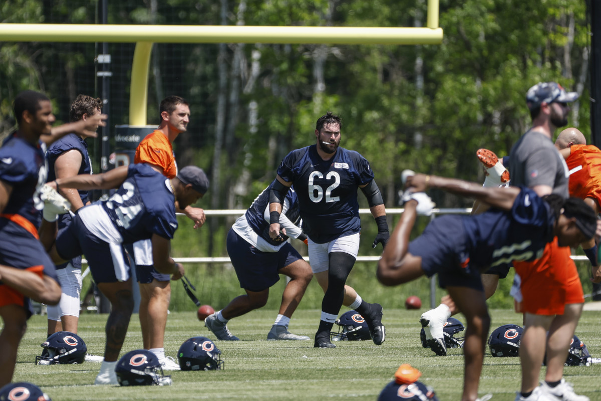 Chicago Bears approach decisive point in offensive line battles ...