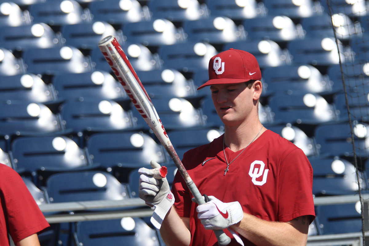 CWS Photo Gallery: Oklahoma Sooners Practice - Sports Illustrated ...