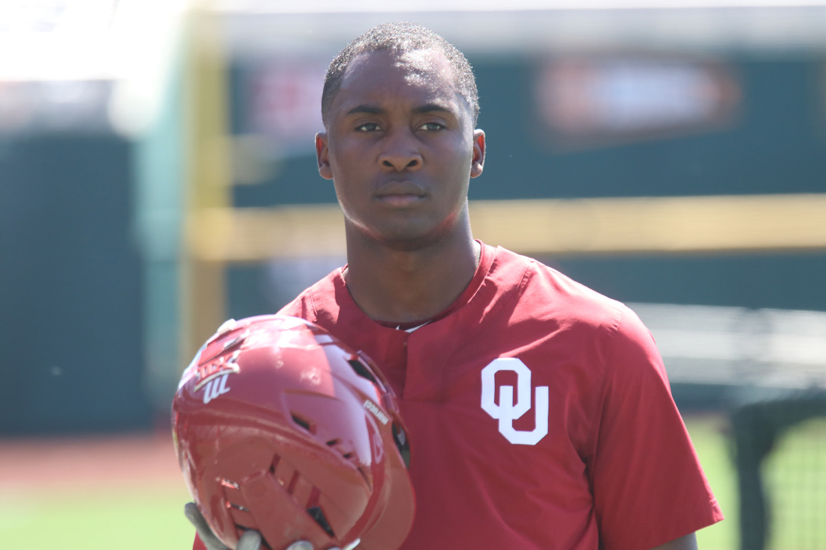 CWS Photo Gallery: Oklahoma Sooners Practice - Sports Illustrated ...