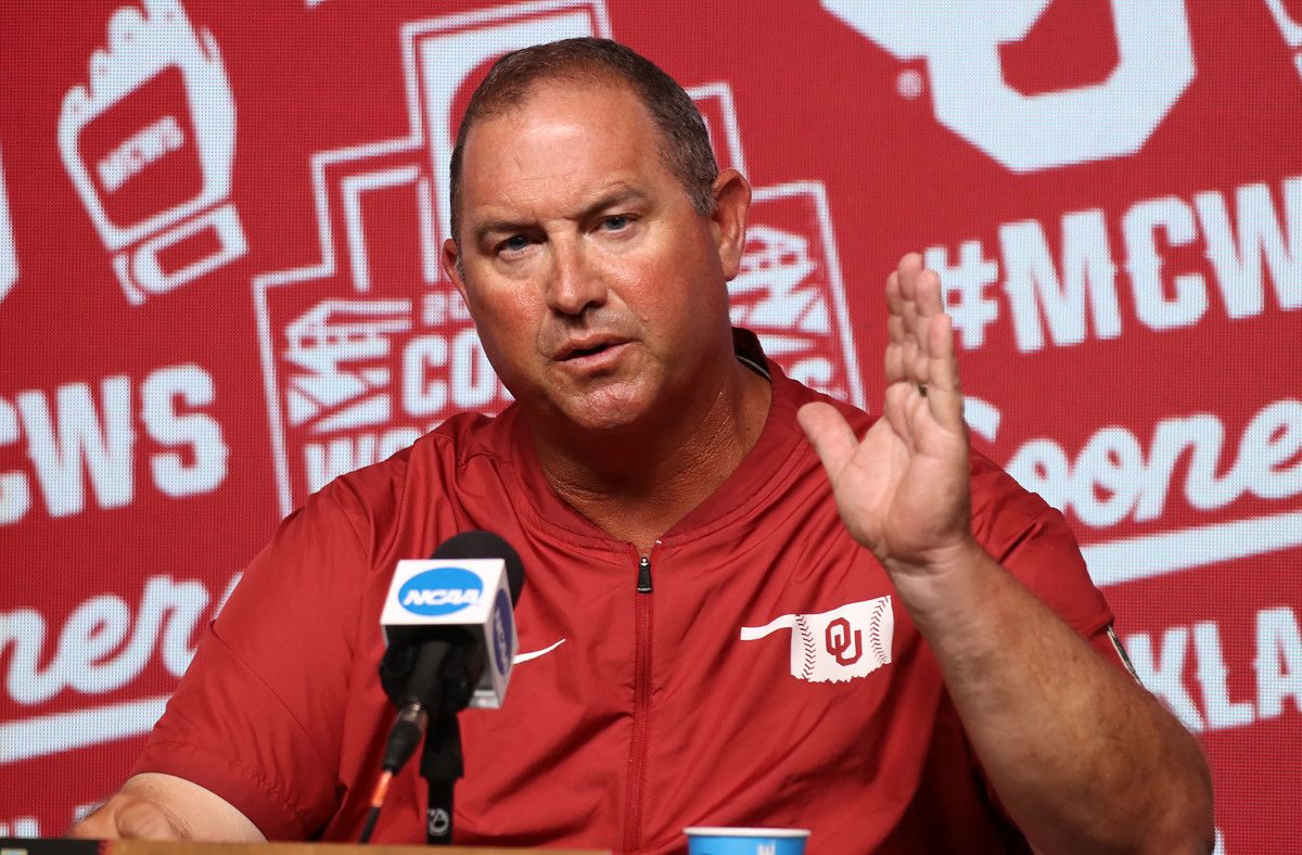 CWS Photo Gallery: Oklahoma Sooners Practice - Sports Illustrated ...